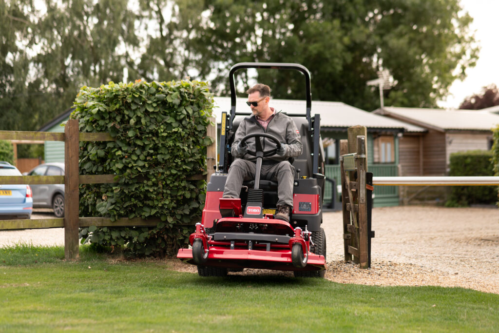 Toro-PLH600-Lifestyle-7 - Toro International